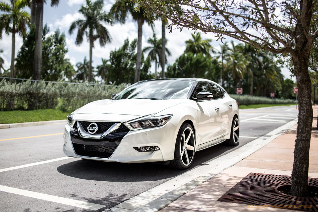 4 Innovative Features on the 2018 Nissan Maxima | Taylor's Auto Max